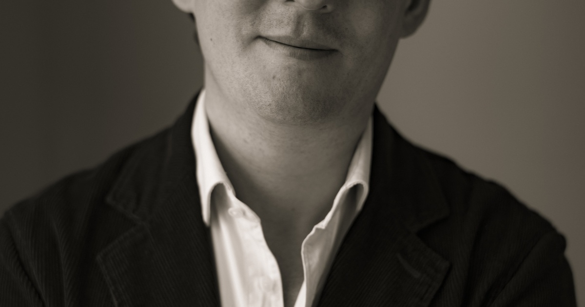 Matthew Travers | Piano Nobile